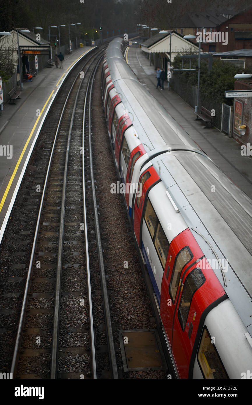 Train speeds in london hi-res stock photography and images - Alamy