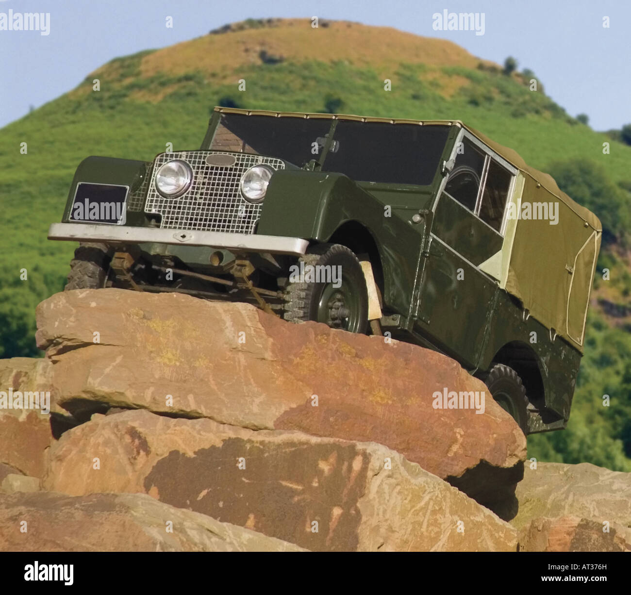 Blue jeep cut out hi-res stock photography and images - Alamy