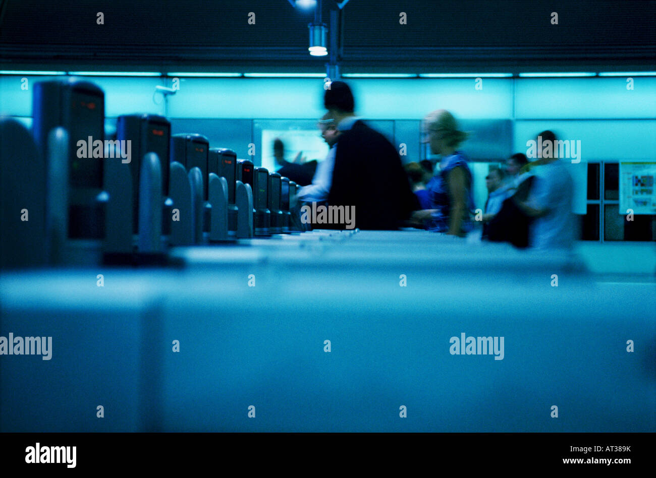 Automatic ticket barriers hi-res stock photography and images - Alamy