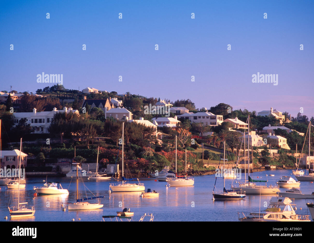 Pastel cottages line the shoreline of Hamilton Harbor Bermuda Stock ...