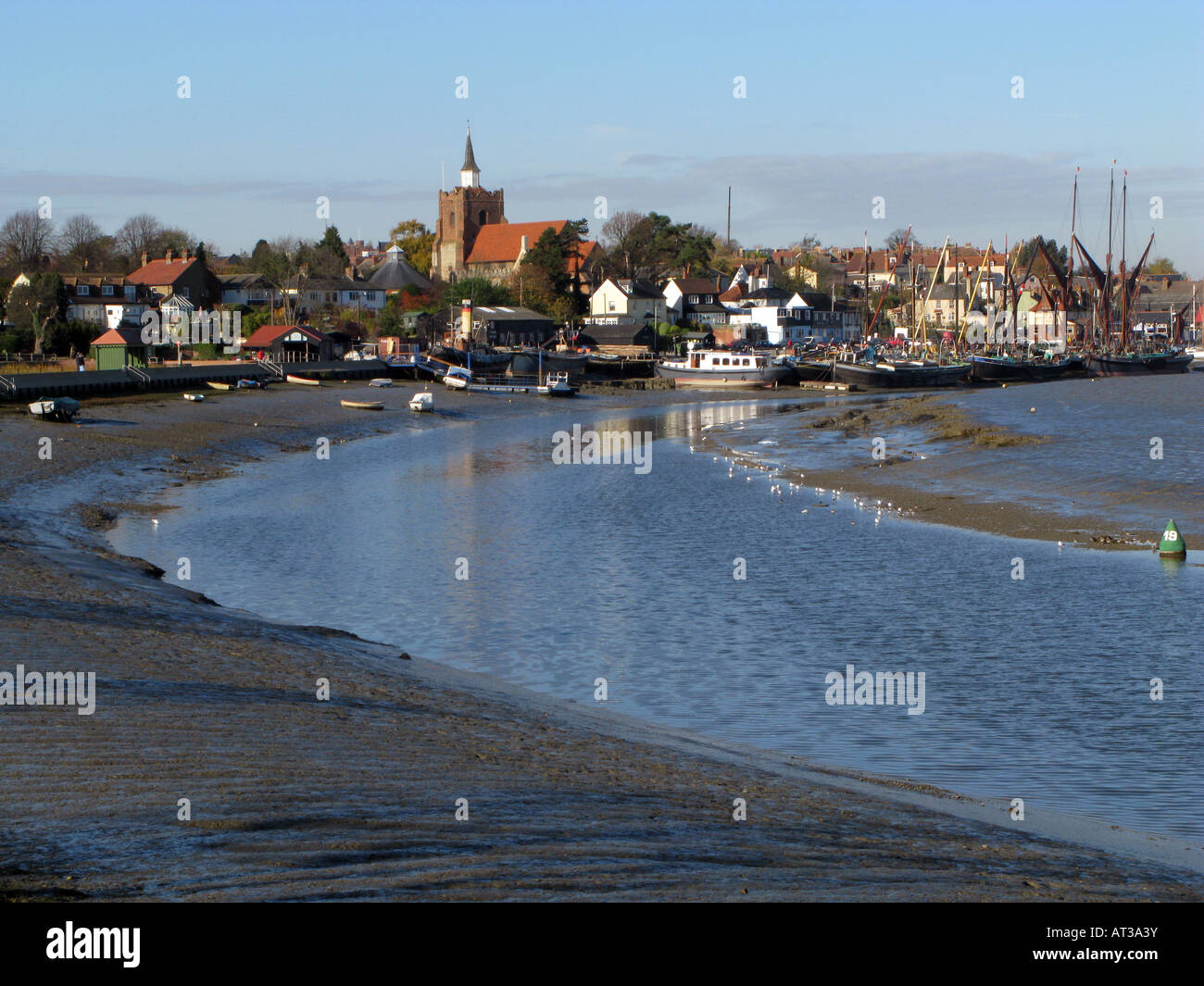 A view towards Hythe Quay, Maldon and the Blackwater river, Essex ...