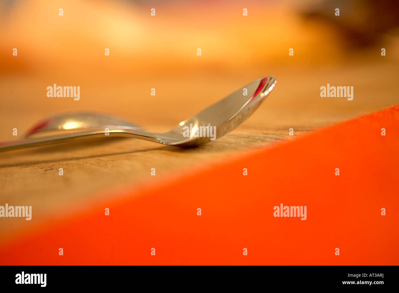 Two side by side spoons hi-res stock photography and images - Alamy