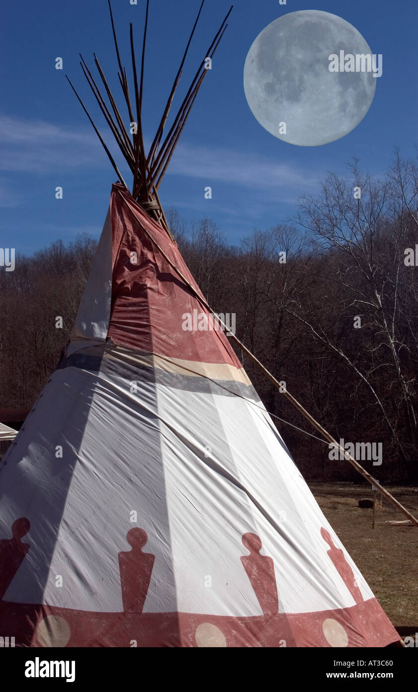 Traditional native american tepee hi-res stock photography and images ...