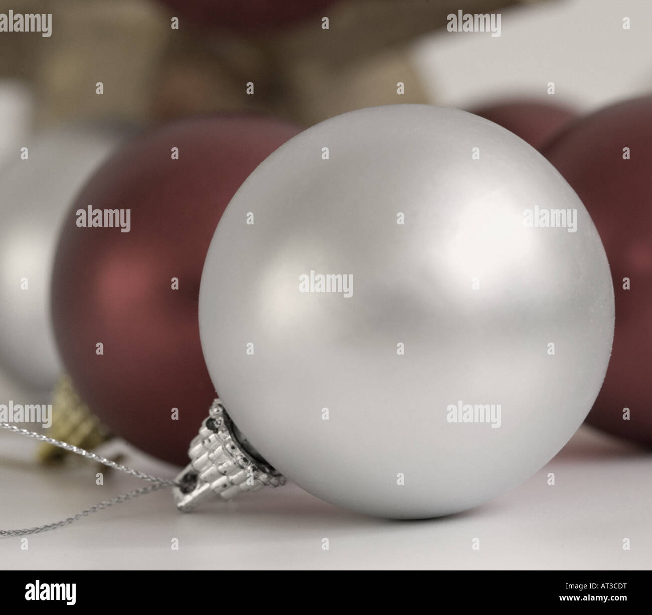 Thread baubles hi-res stock photography and images - Alamy