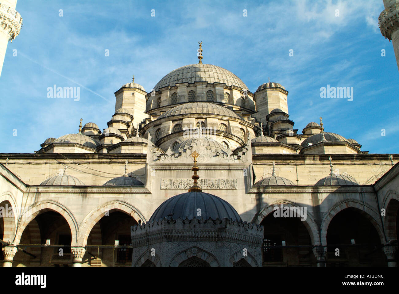 New mosque istambul hi-res stock photography and images - Alamy