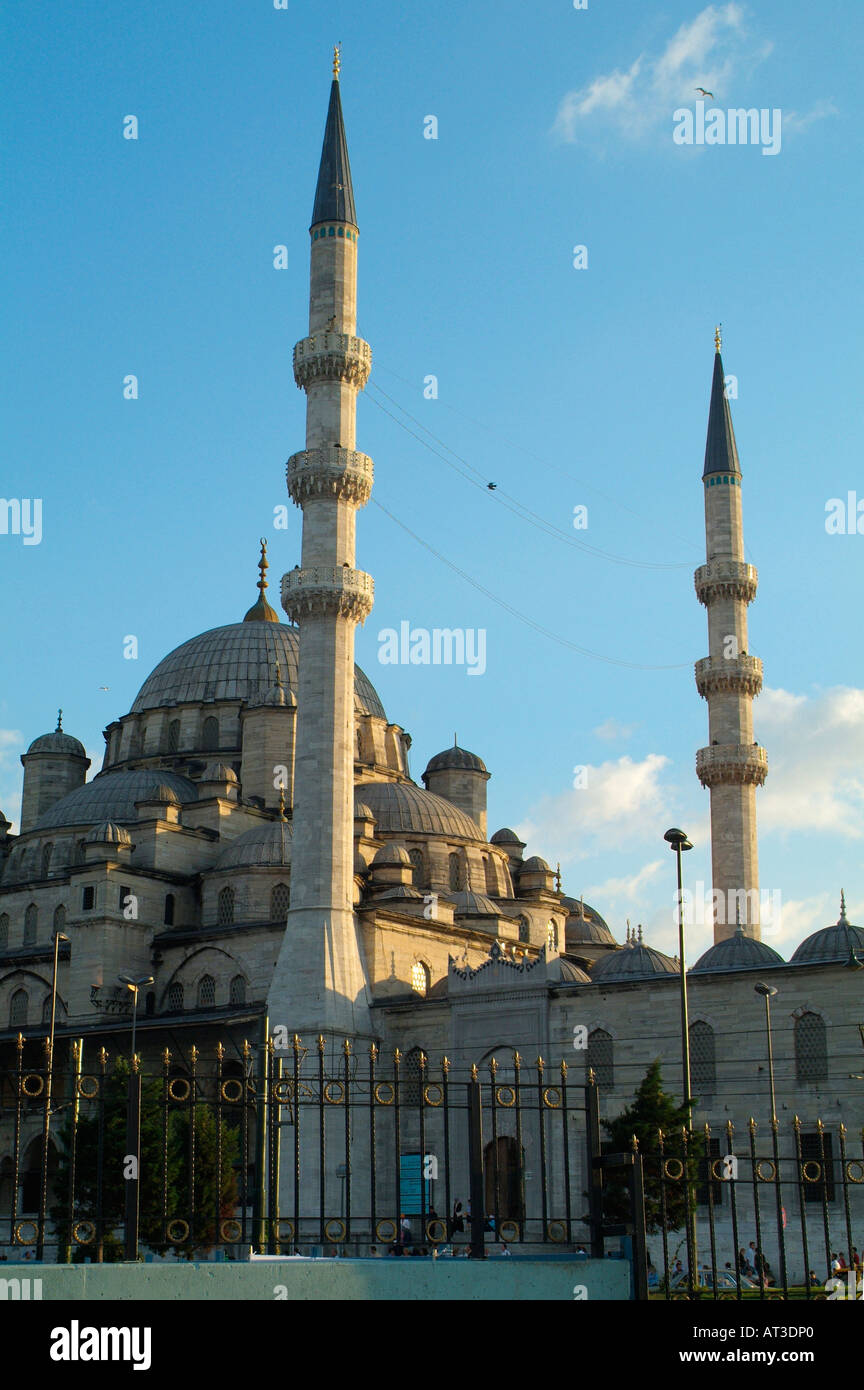 New mosque istambul hi-res stock photography and images - Alamy