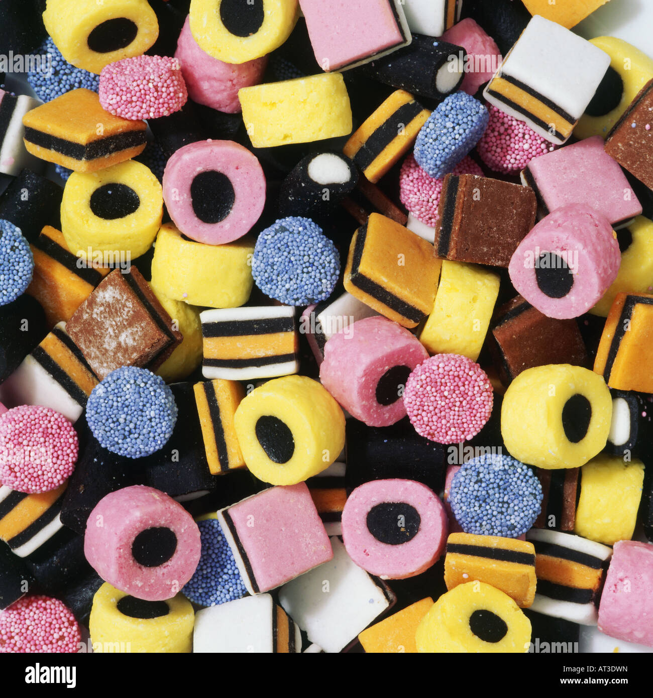 Old fashioned sweets hi-res stock photography and images - Alamy