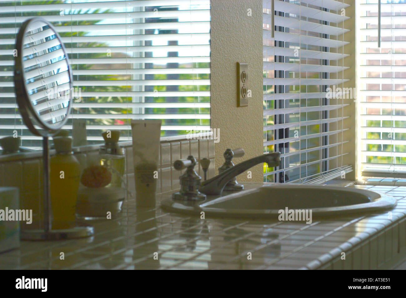 bathroom mirror and counter Stock Photo - Alamy