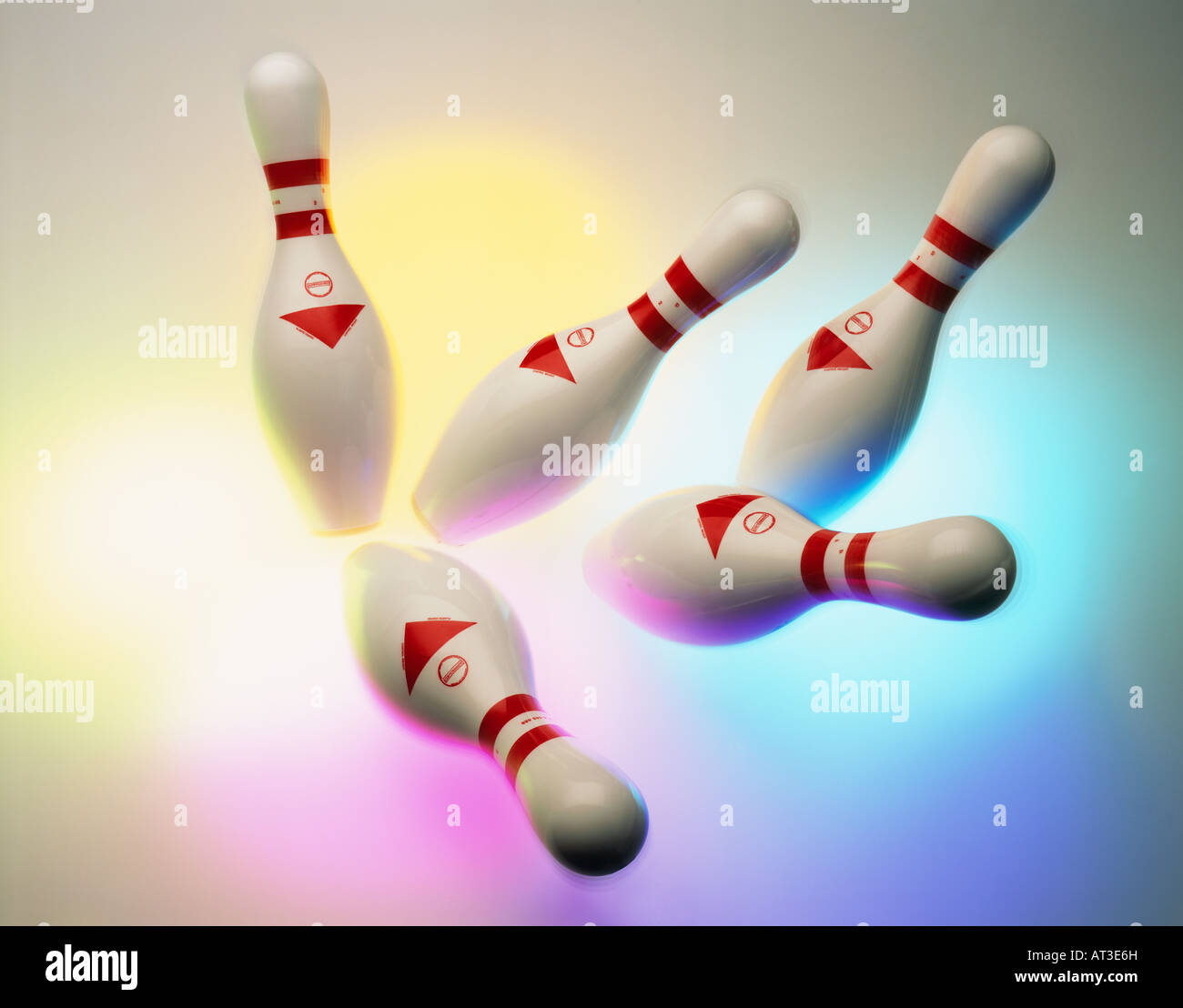 Bowling pins falling hi-res stock photography and images - Alamy