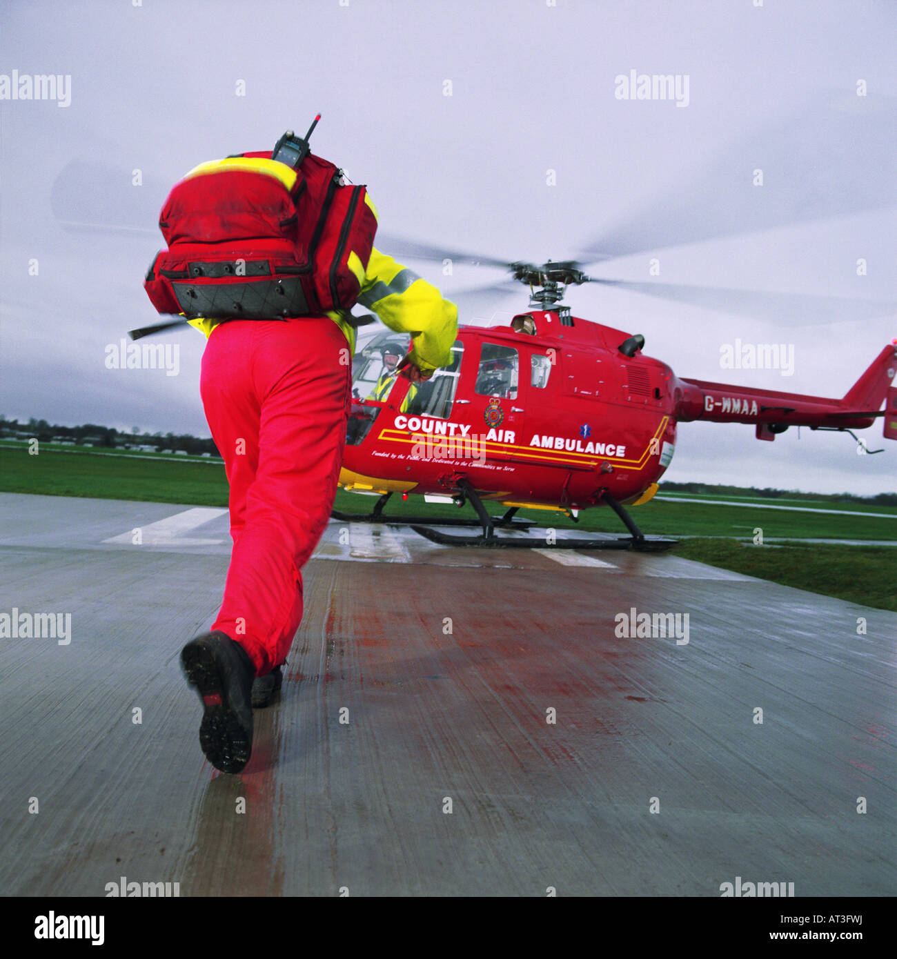 Backpack helicopter hi-res stock photography and images - Alamy