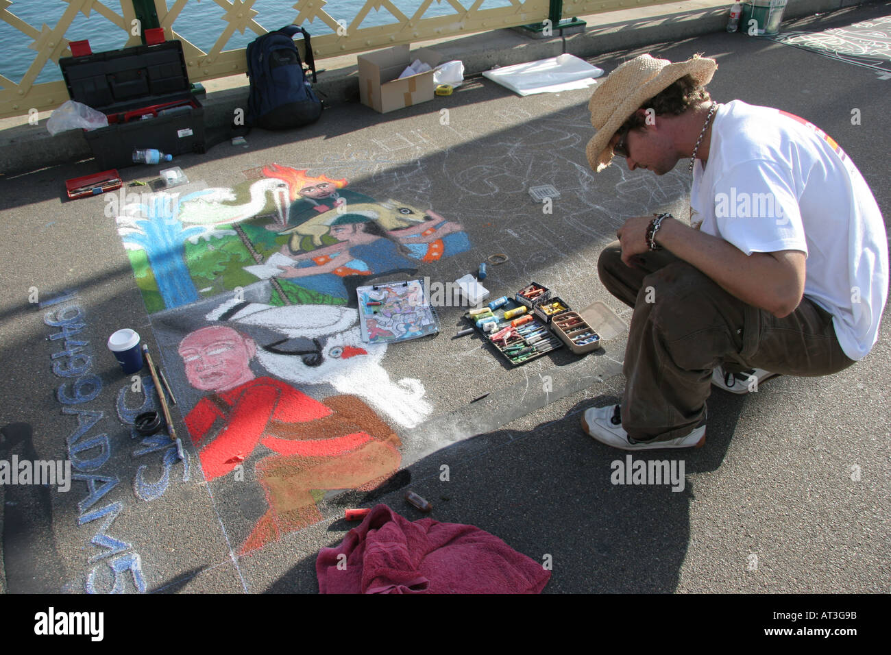 Pavement art hi-res stock photography and images - Alamy