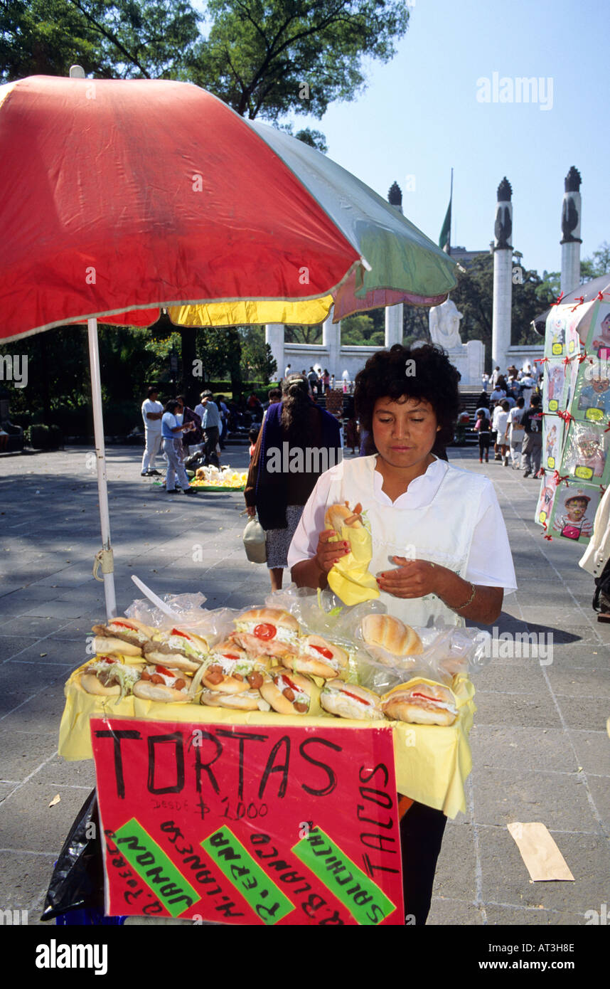 A street vendor selling tortas and tacos in Chapultepec Park, Mexico ...