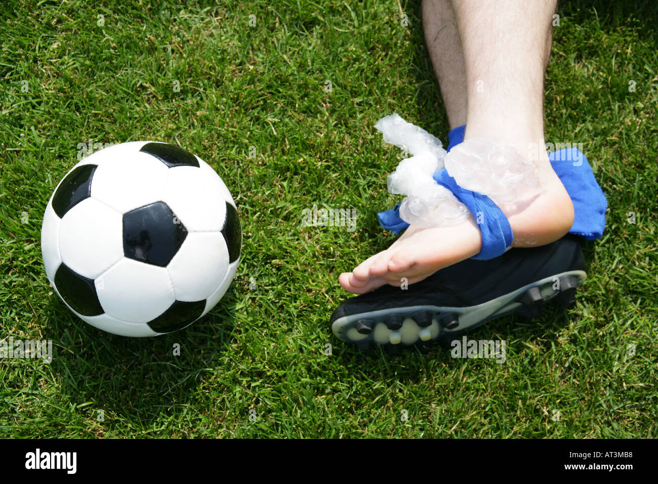 Ankle injury field hi-res stock photography and images - Alamy