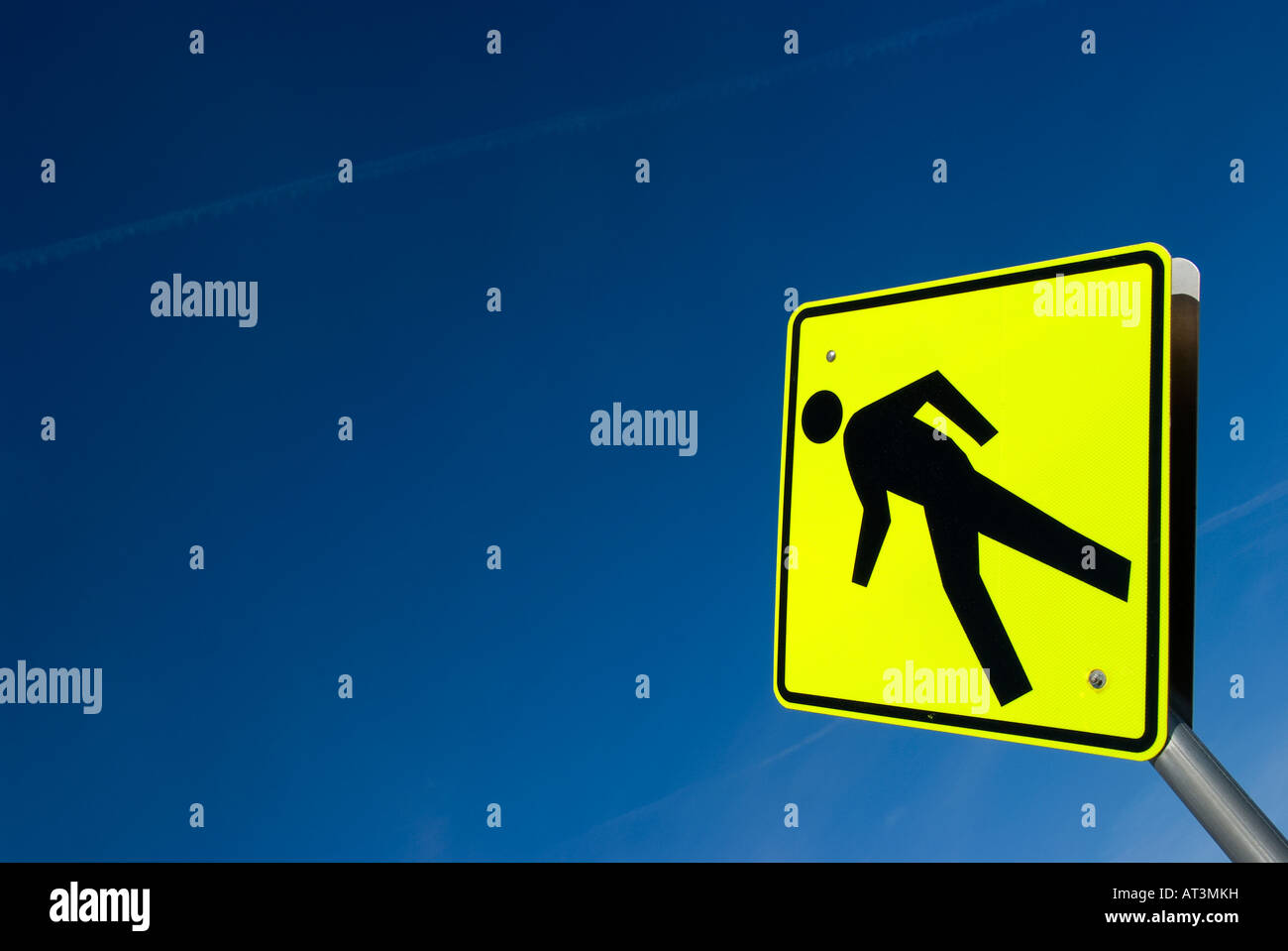 Crosswalk sign with a single figure Stock Photo - Alamy