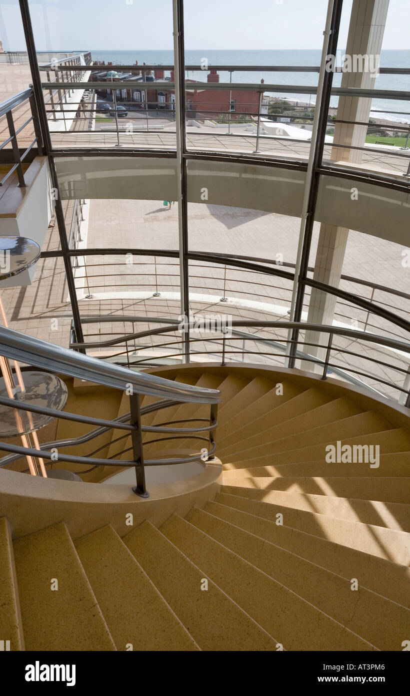 External glazing hi-res stock photography and images - Alamy