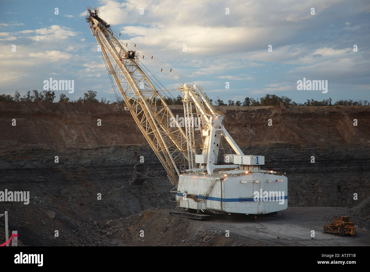 Dragline Central Queensland coal basin Australia Stock Photo - Alamy