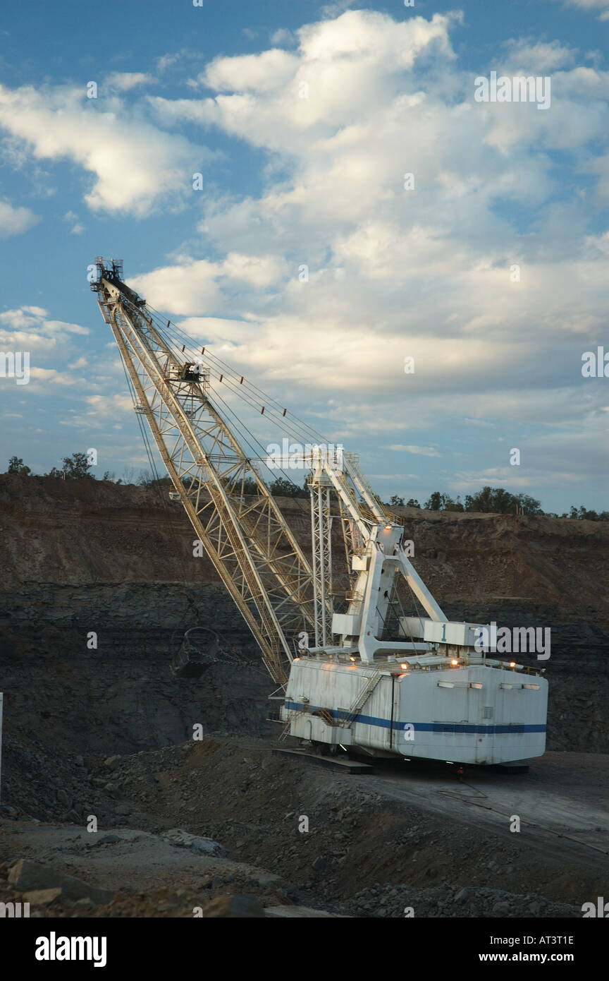 Dragline Central Queensland coal basin Australia Stock Photo - Alamy