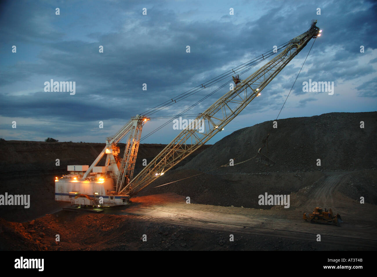 Drag line open cut coal mine Central Queensland coal Basin Australia ...