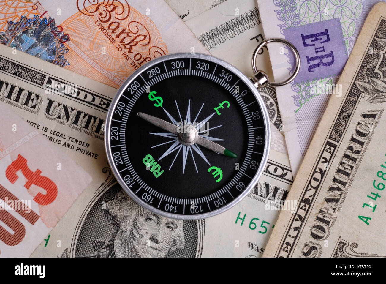 Usd rmb bank notes hi-res stock photography and images - Alamy