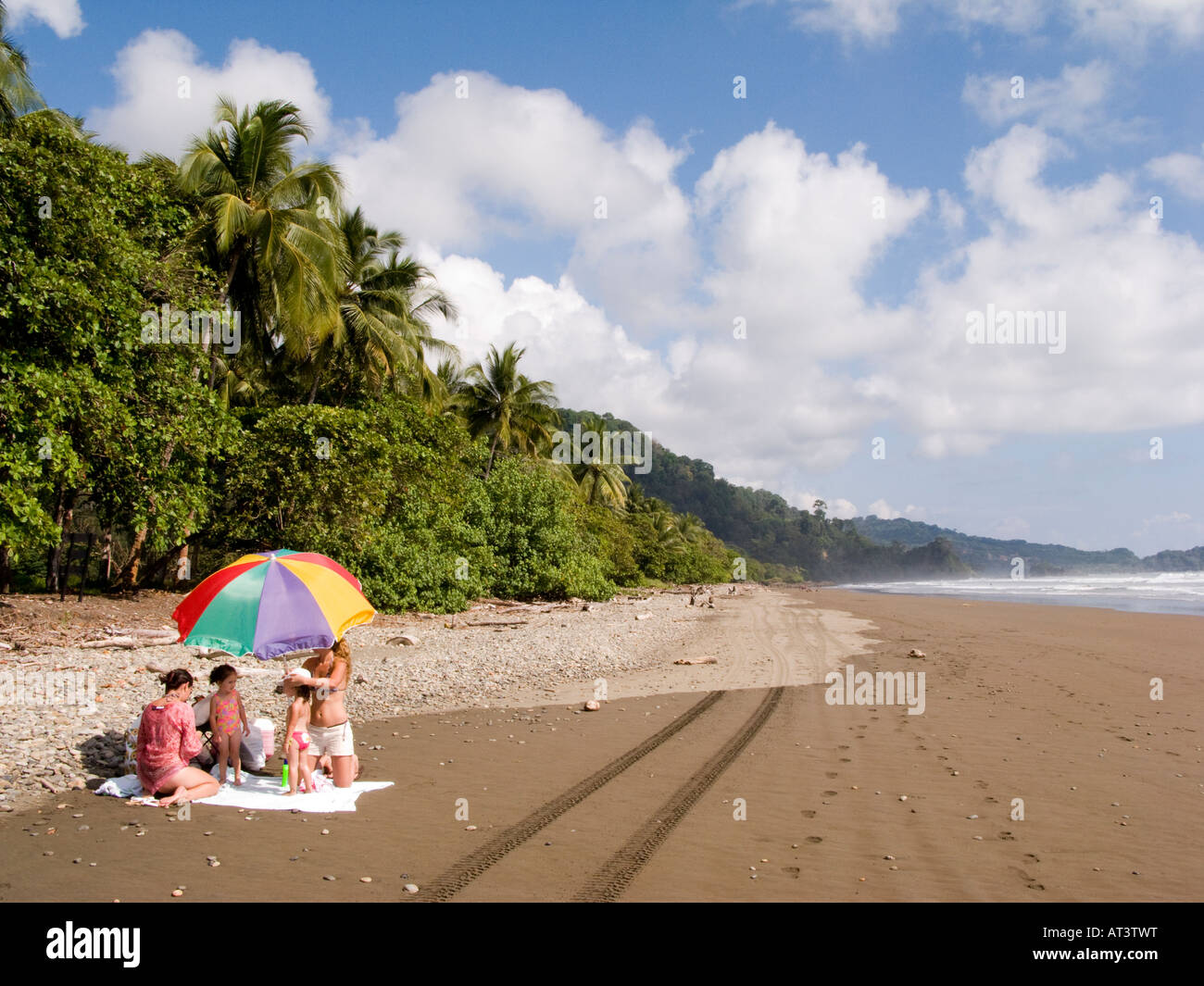 Costa rican family at beach hi-res stock photography and images - Alamy