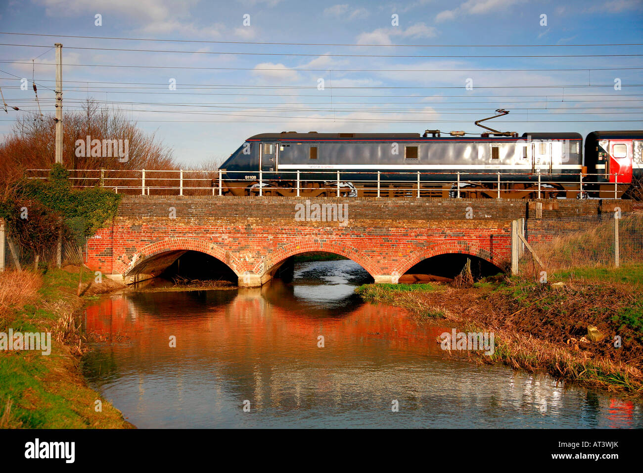 91108 National Express Electric HST train Tallington Lincolnshire ...
