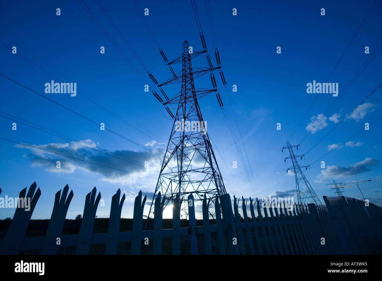 Electrical transmission tower East London Stock Photo - Alamy