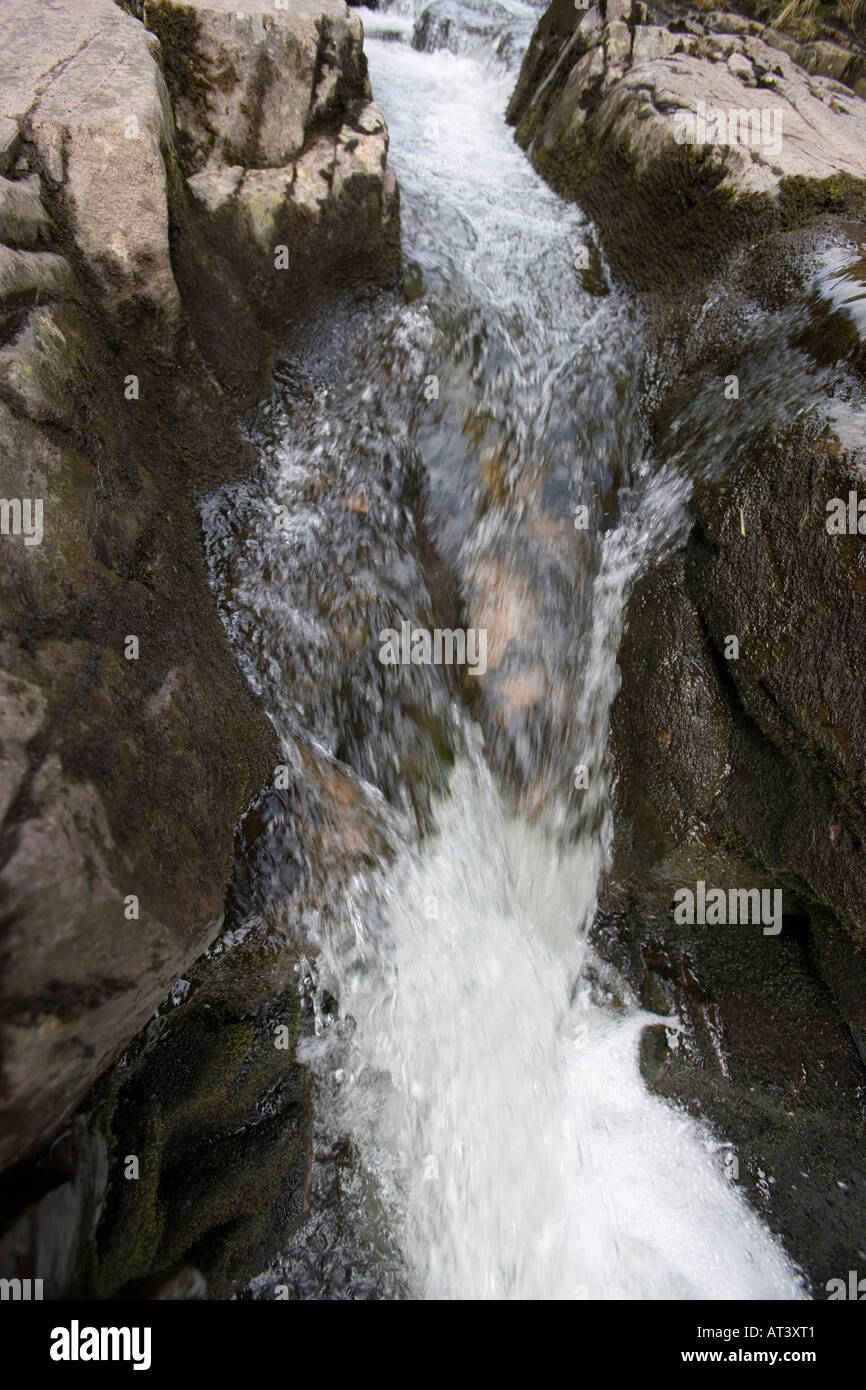 Large smooth boulders in river hi-res stock photography and images - Alamy