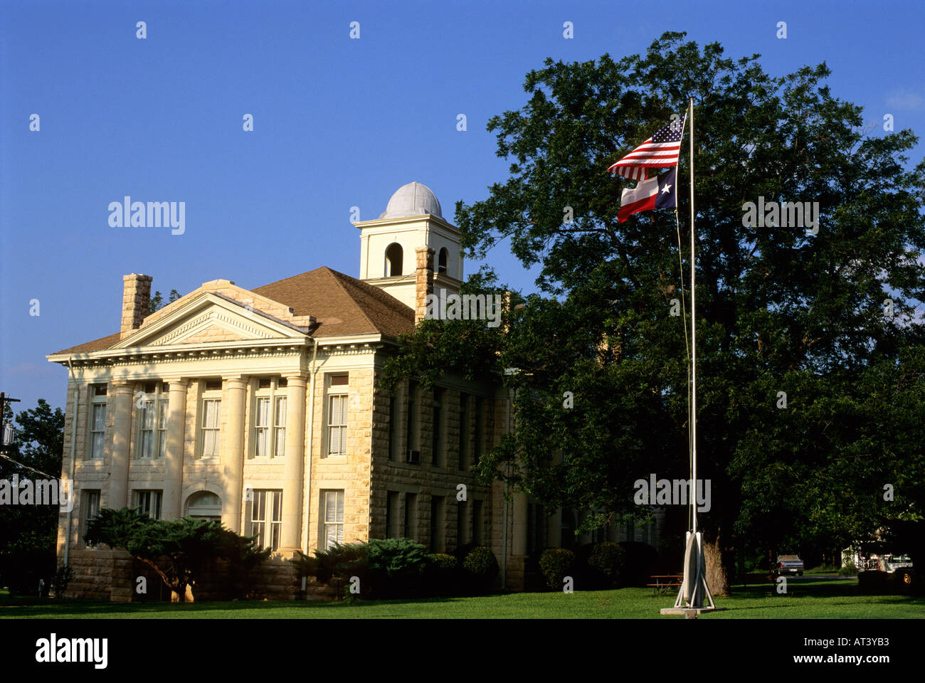 Johnson county courthouse hi-res stock photography and images - Alamy