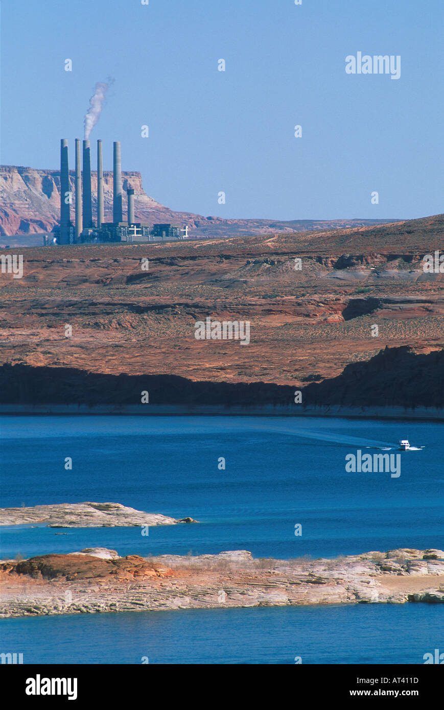Power plant at Lake Powell in Page Arizona Stock Photo - Alamy
