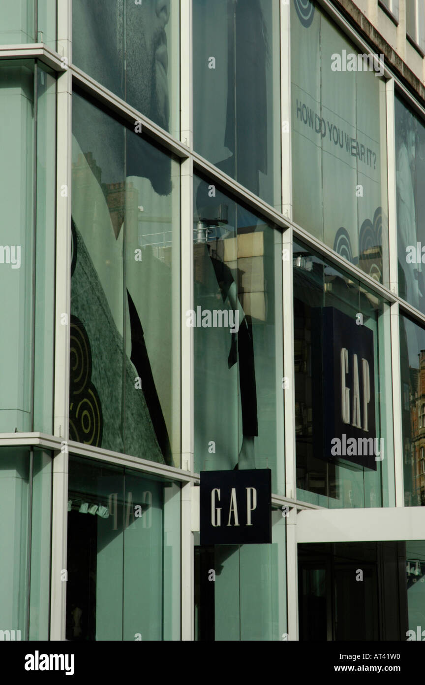 Gap department store on Oxford Street London Stock Photo - Alamy