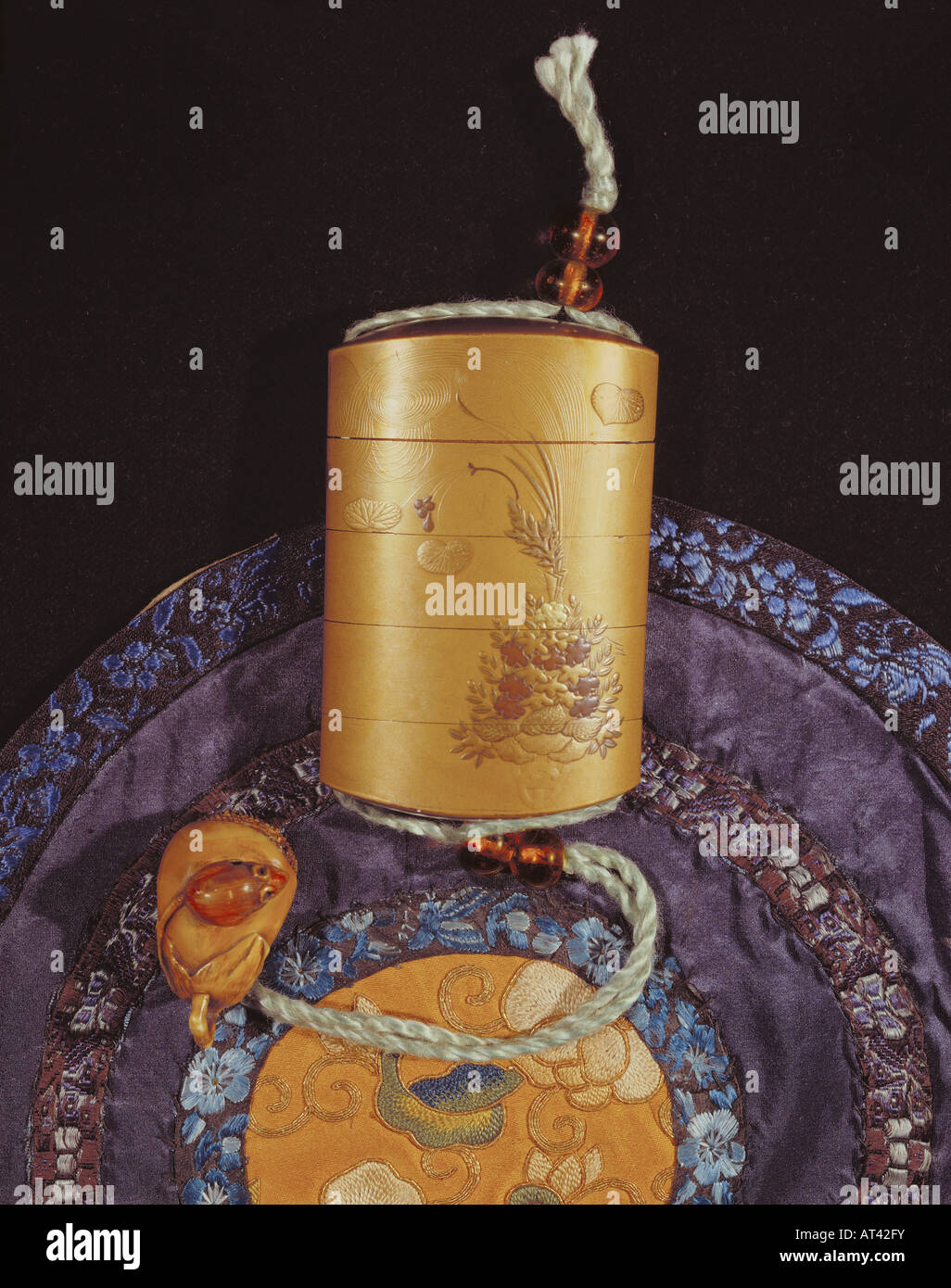 fine arts, Japan, lacquer work, Inro (medicine box), wood with gold ...