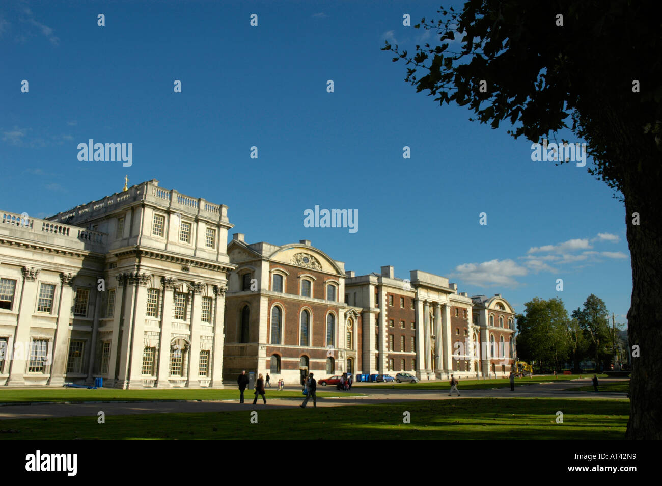 Royal london buildings hi-res stock photography and images - Alamy