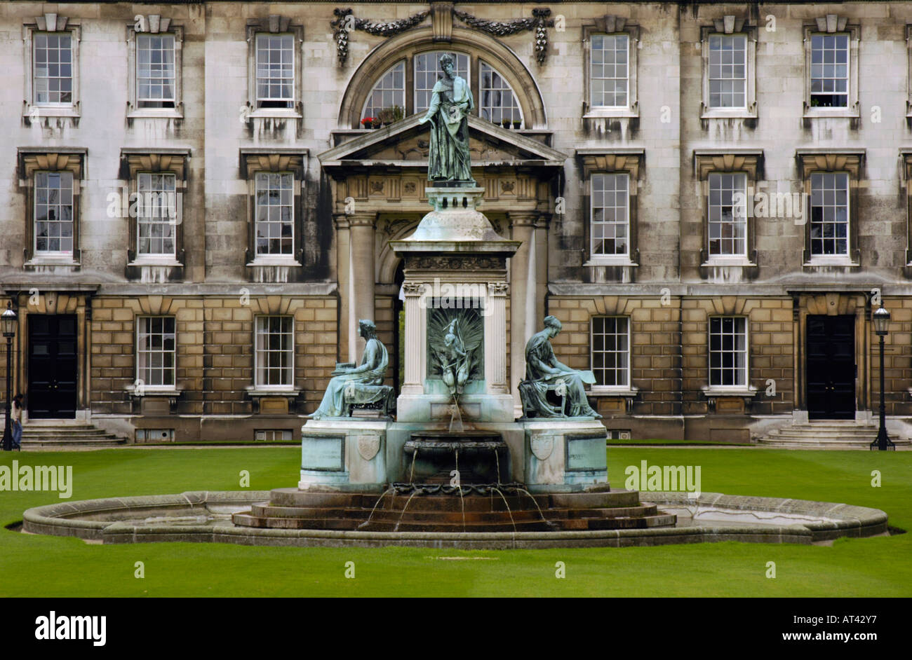 Kings colleges gibbs building hi-res stock photography and images - Alamy