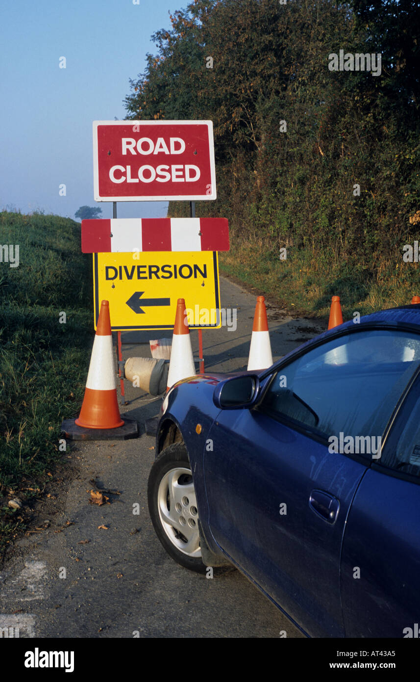 Diversion sign yorkshire hi-res stock photography and images - Alamy