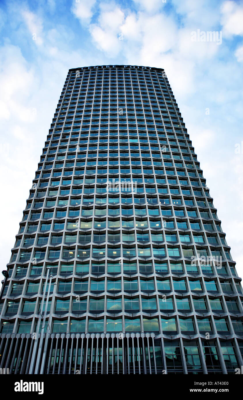 centrepoint charing cross road london england Stock Photo - Alamy
