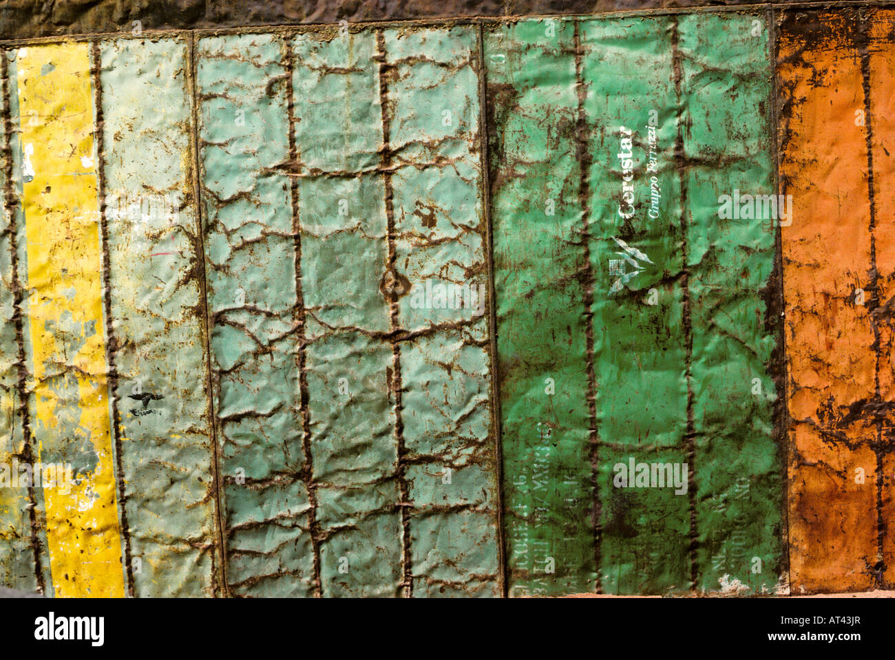 Oil shack hi-res stock photography and images - Alamy