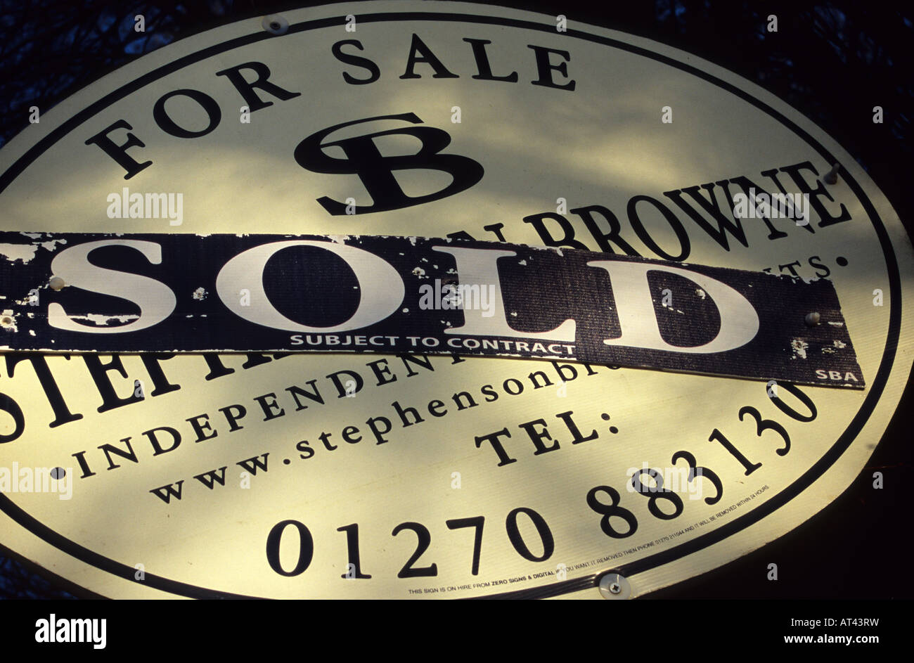 For sale home sold sign hi-res stock photography and images - Alamy