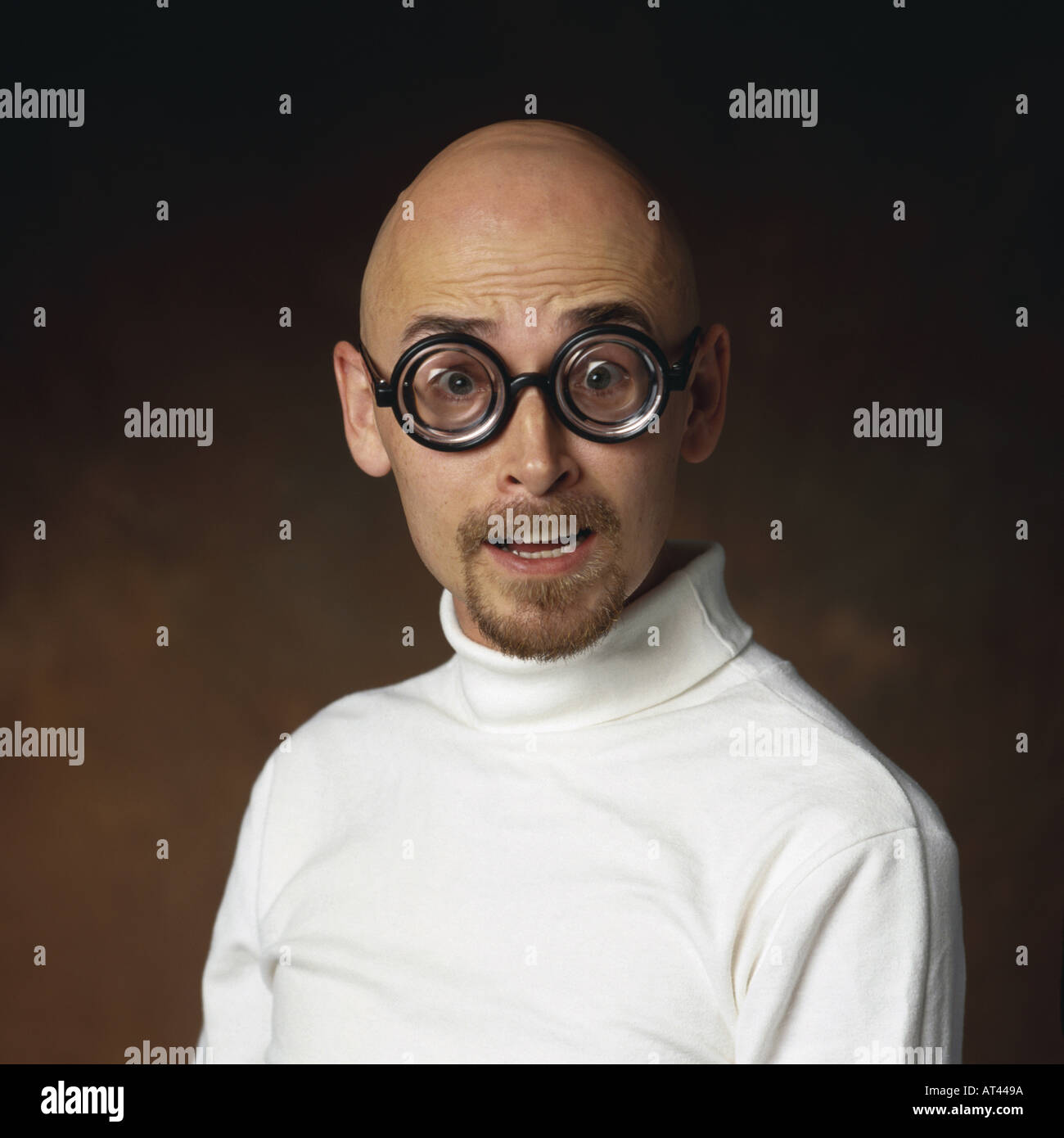 Distorting glasses hi-res stock photography and images - Alamy