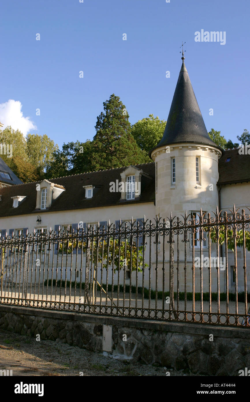 Chataeu hi-res stock photography and images - Alamy