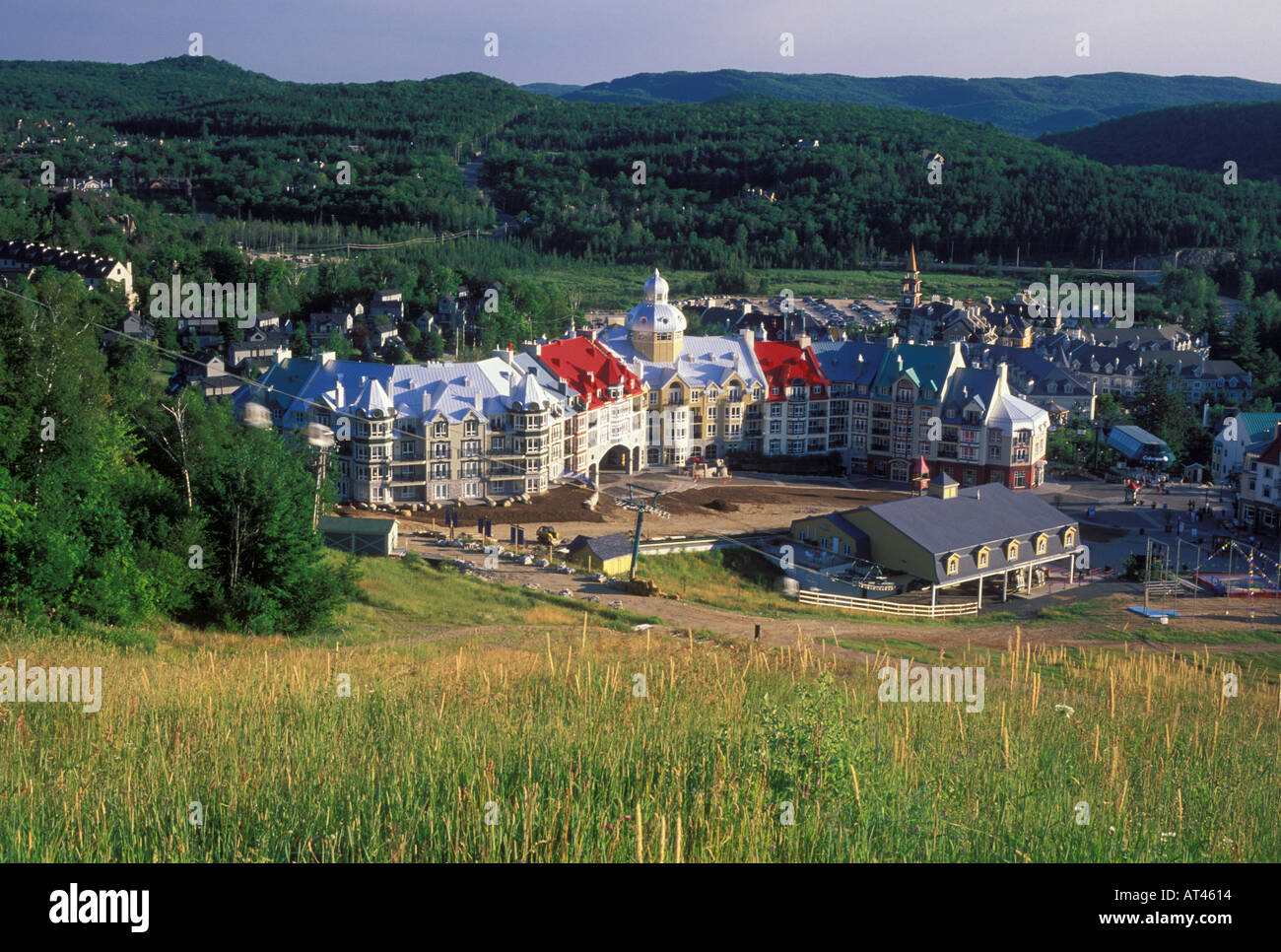 Mt tremblant village hi-res stock photography and images - Alamy