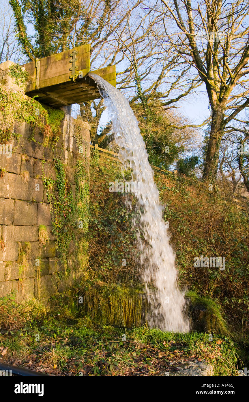 Overshot water hi-res stock photography and images - Alamy