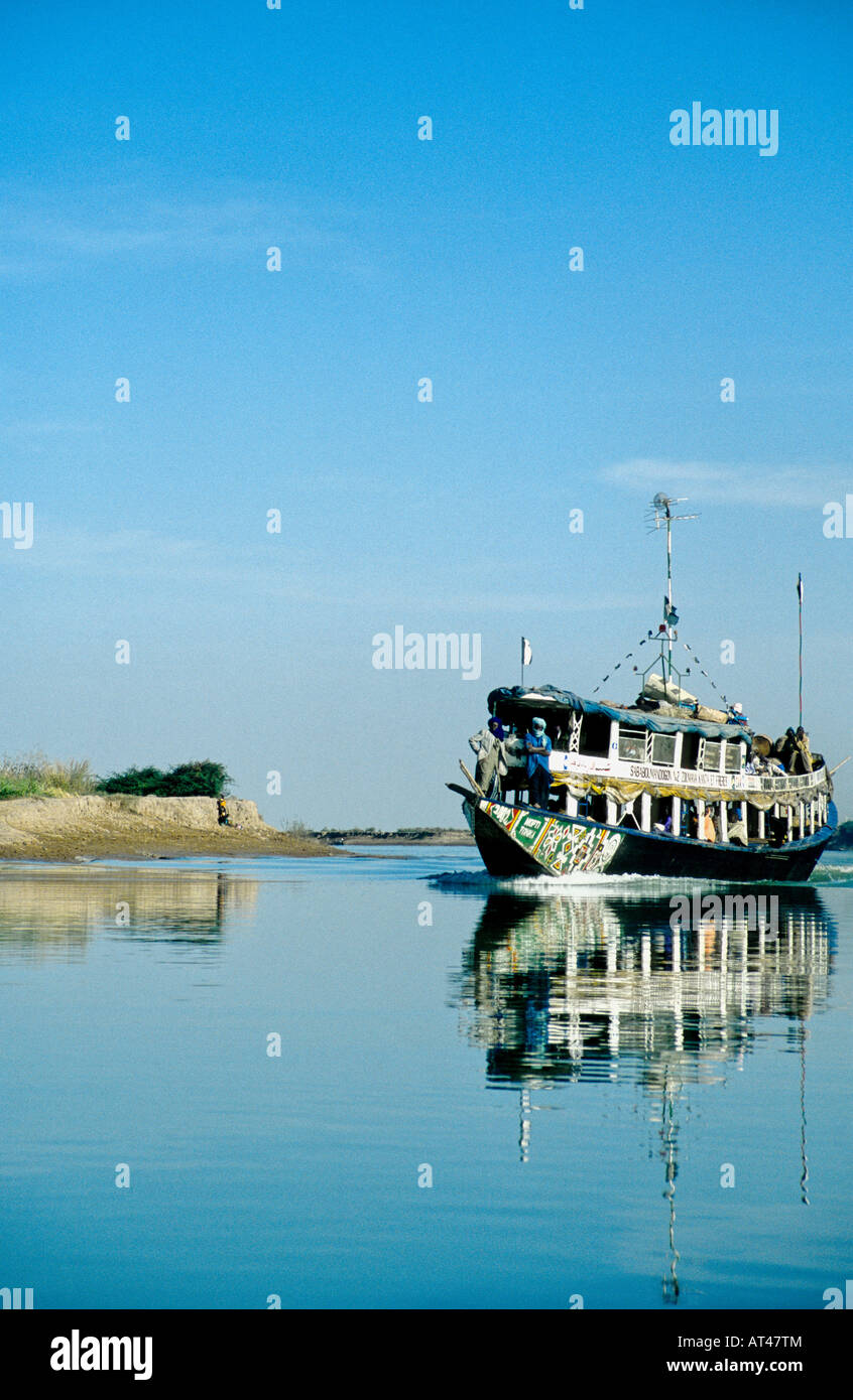 Pinasse on the River Niger, Mali, West Africa Stock Photo - Alamy
