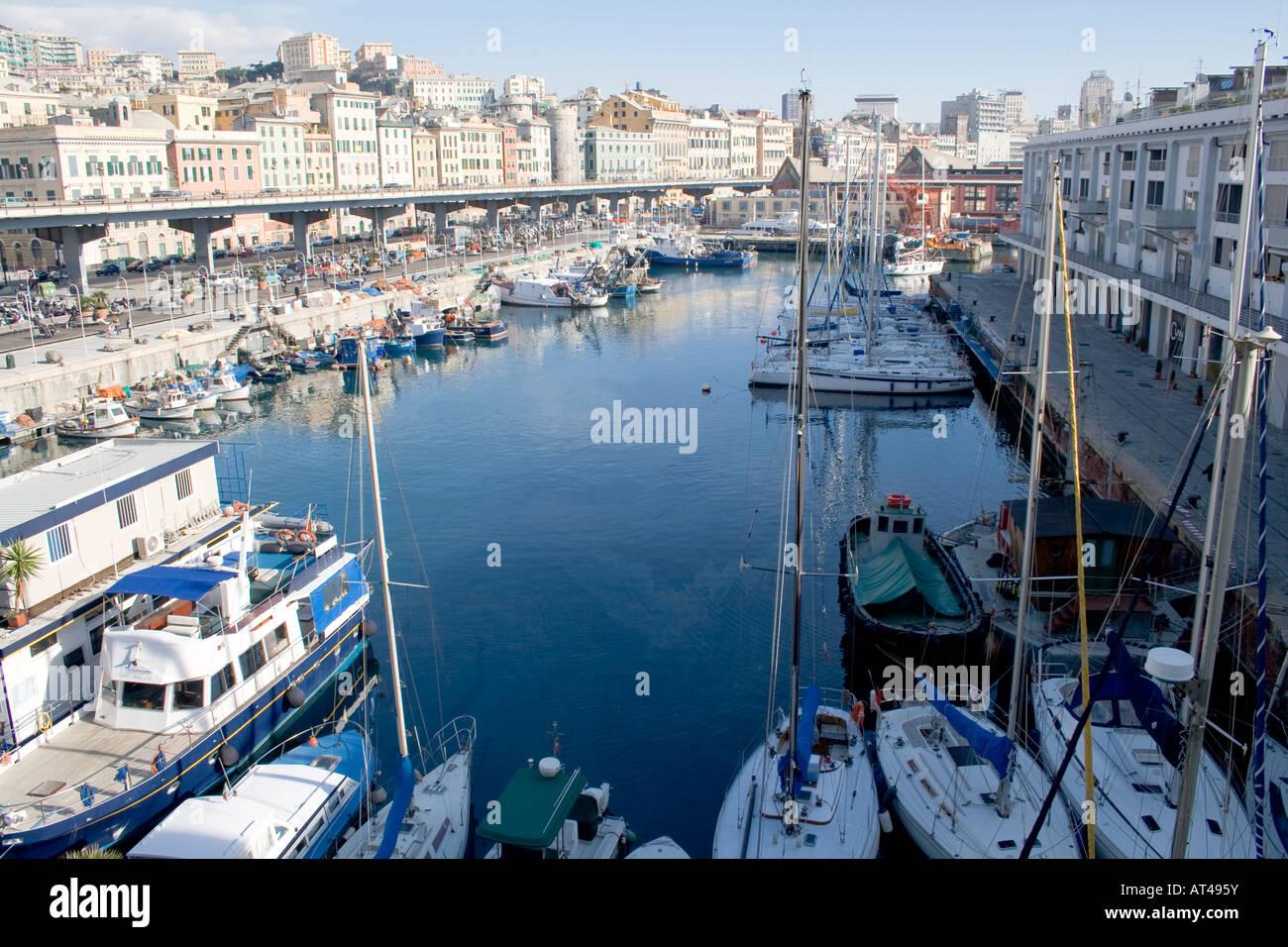 Port anchor hi-res stock photography and images - Alamy