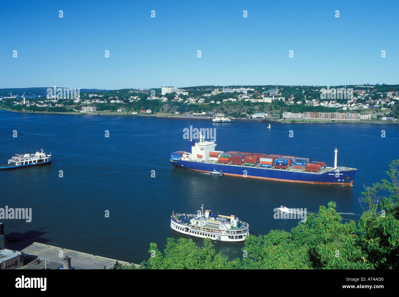 Quebec ferry boats hi-res stock photography and images - Alamy