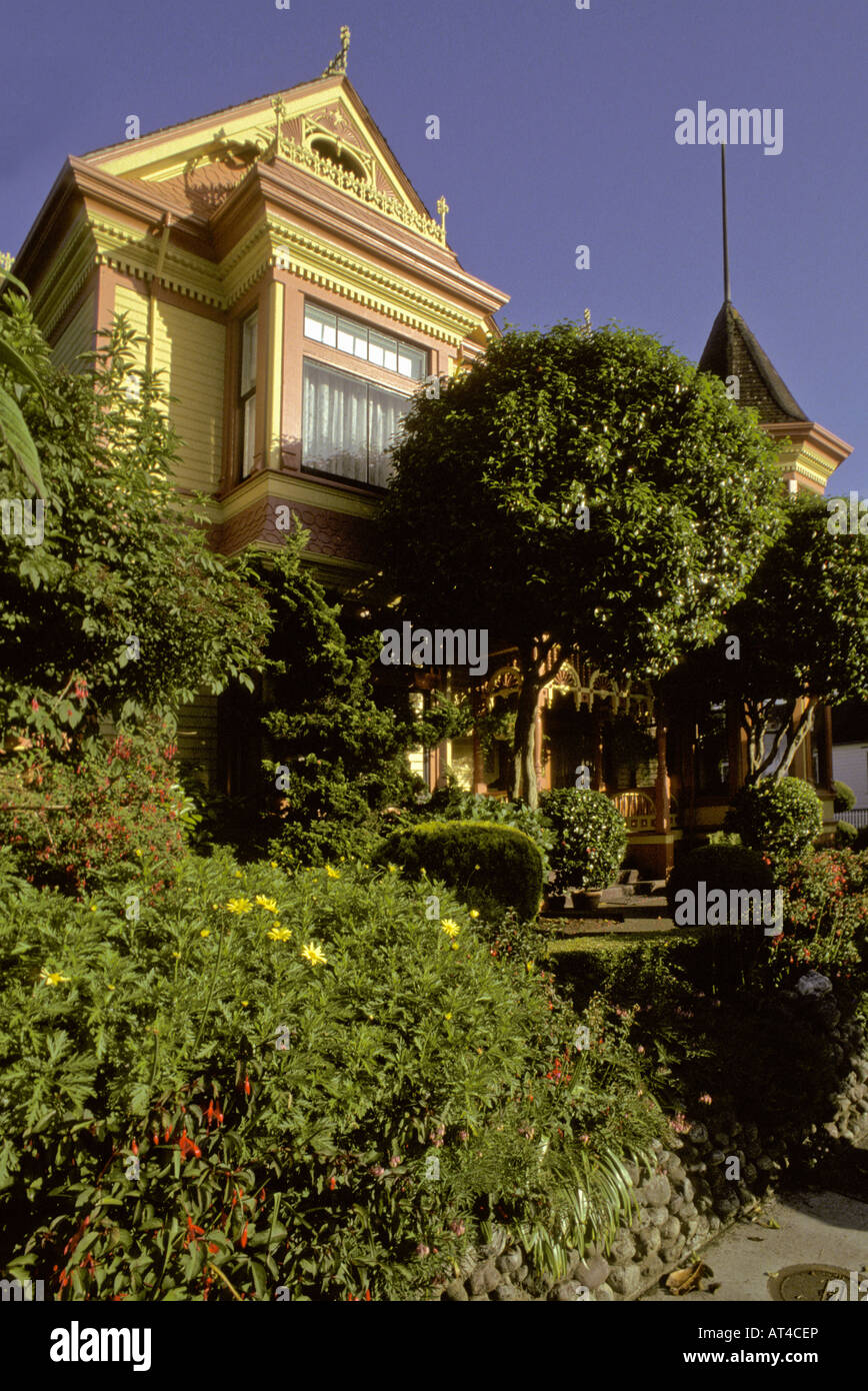 Victorian architecture california ferndale hi-res stock photography and ...