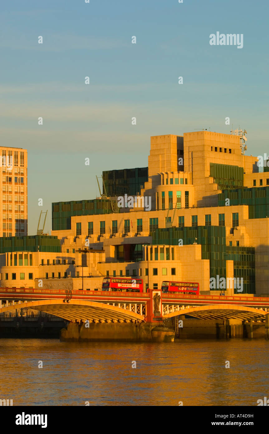 Vauxhall Bridge over River Thames and Thames House Vauxhall SW8 London ...