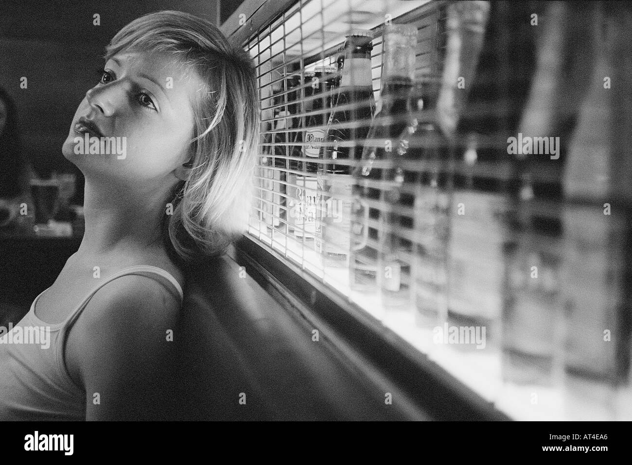 Black woman bar Black and White Stock Photos & Images - Alamy