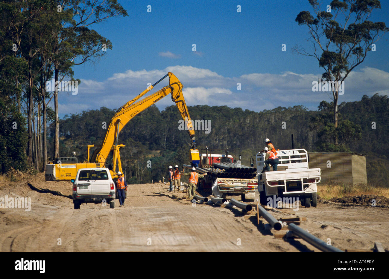 Laying lowering pipe pipeline hi-res stock photography and images - Alamy