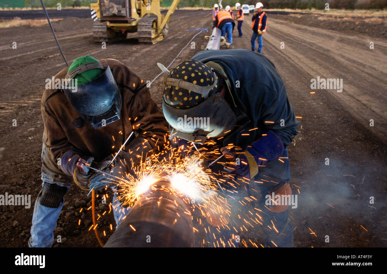 Joining materials hi-res stock photography and images - Alamy