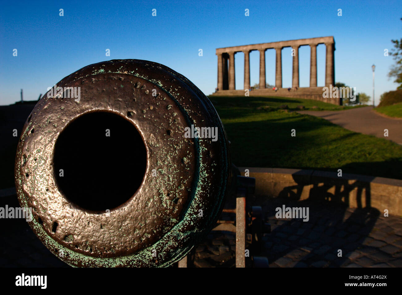 Cannon at Carlton Hill Edinburgh, Scotland Stock Photo - Alamy